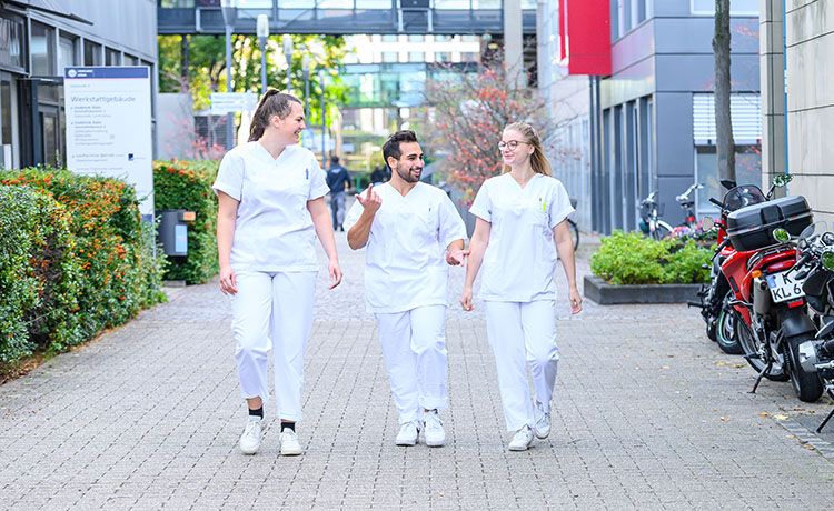 Ausbildung als Pflegefachmann – Infos und Stellen