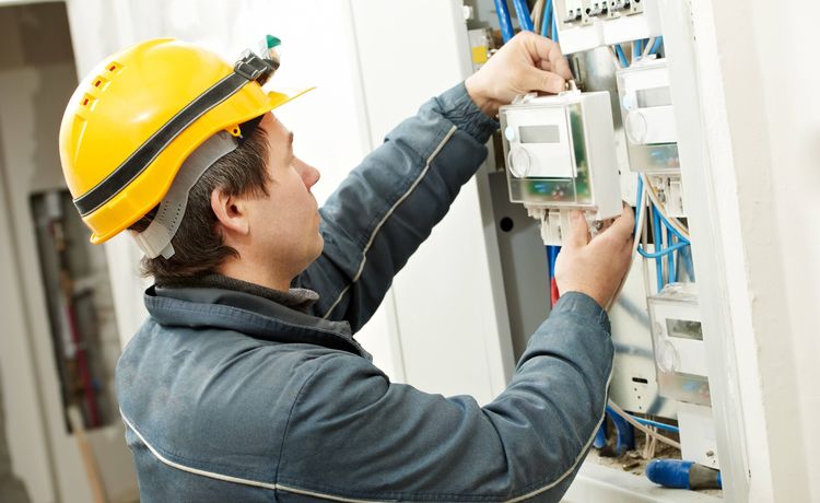 Elektroniker Ausbildung in deiner Stadt – Infos und freie Plätze